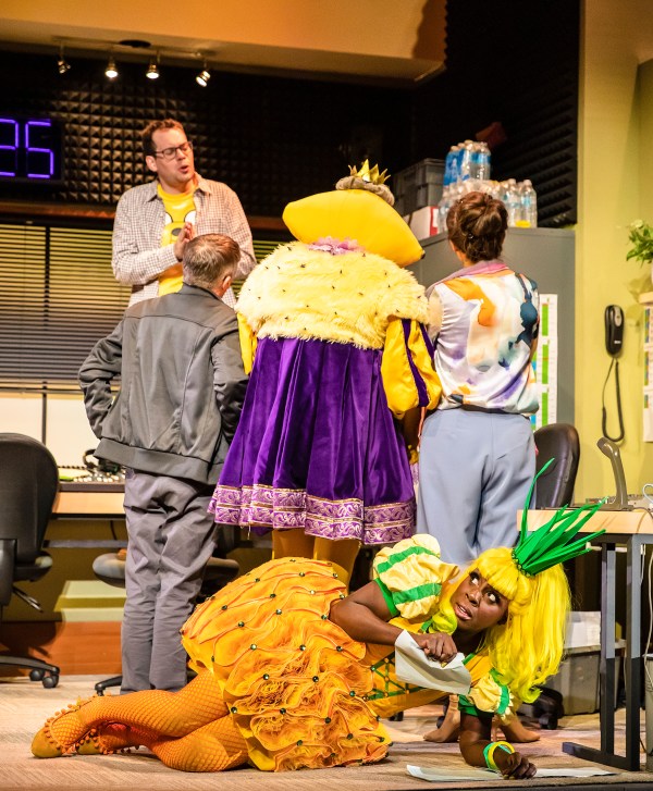 El nuevo espectáculo de Mischief ‘Good Luck, Studio’ lanza sus imágenes ...