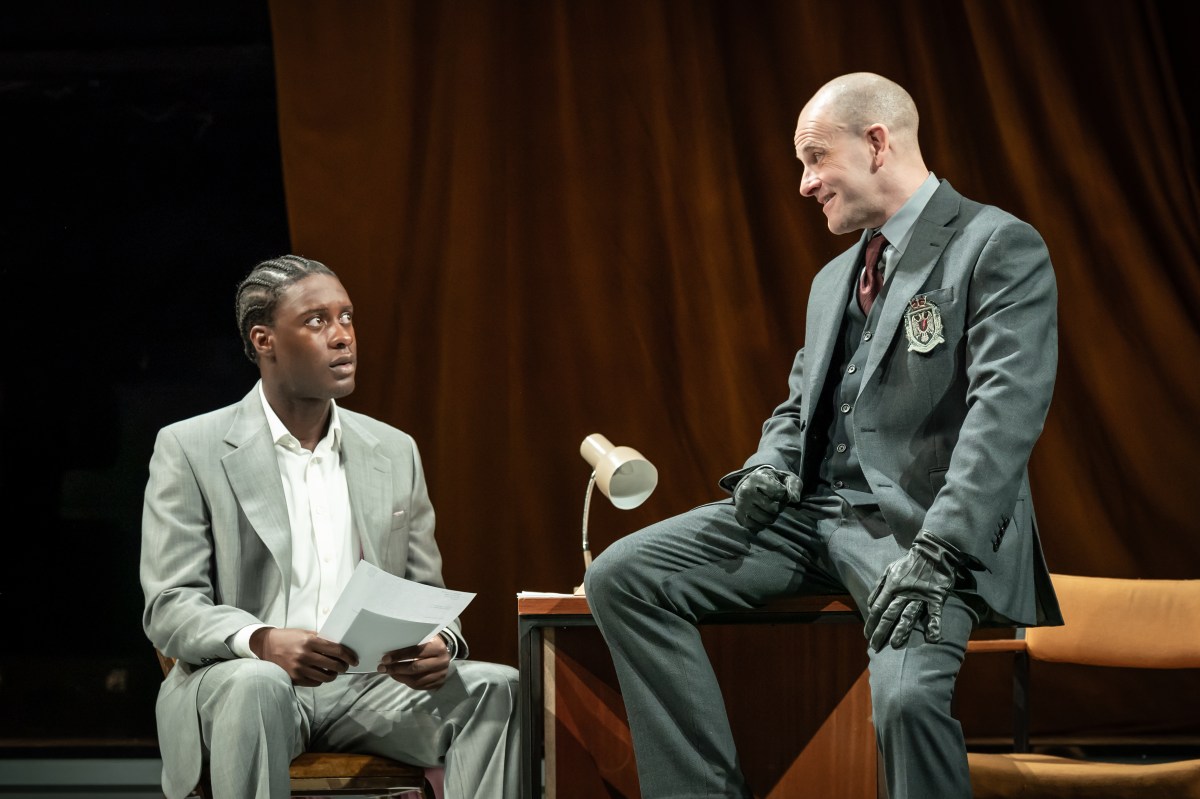 Review of ‘A Mirror’: “A blurred reflection” – First Night Magazine